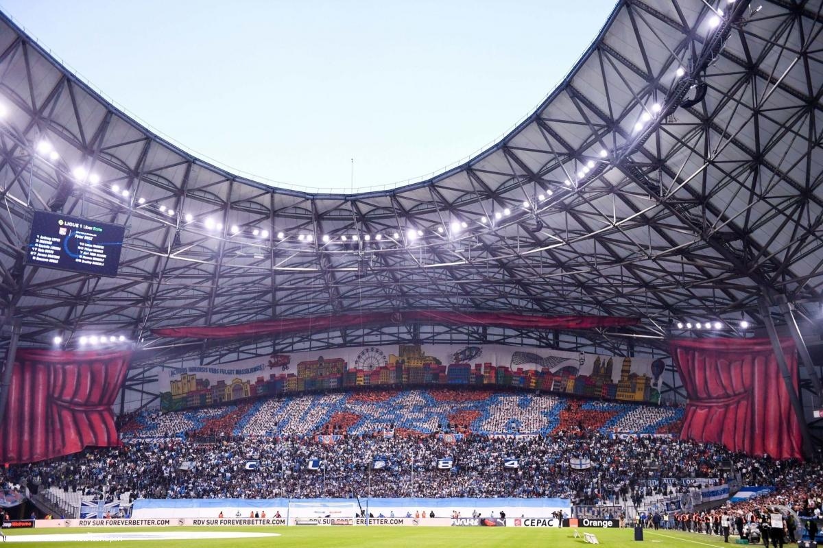OM - Sandrine Rousseau présente chez les South Winners contre Saint-Étienne