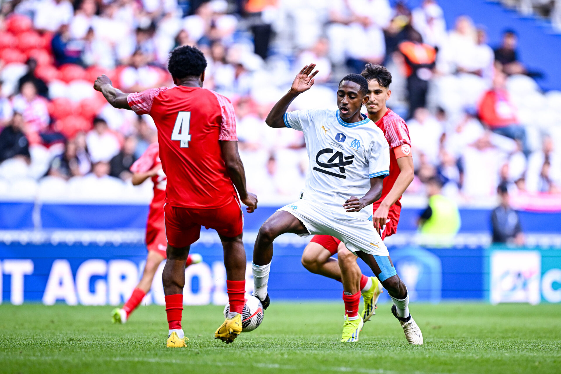 Jeunes OM - Officiel : Mmadi signe son premier contrat professionnel