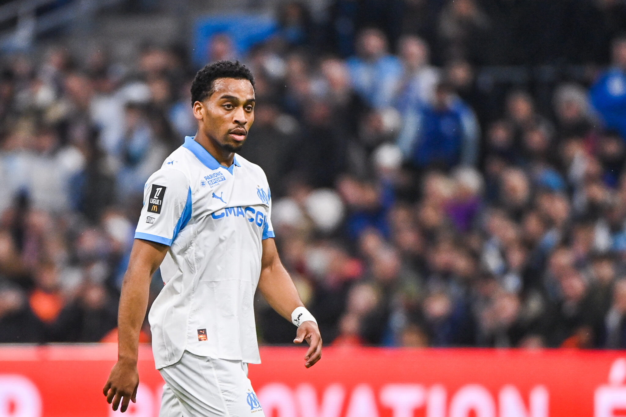 OM - De Bono encense Timber, rare satisfaction de l'OM